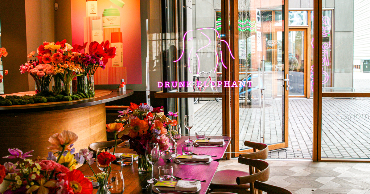 Detaljer til event for Drunk Elephant